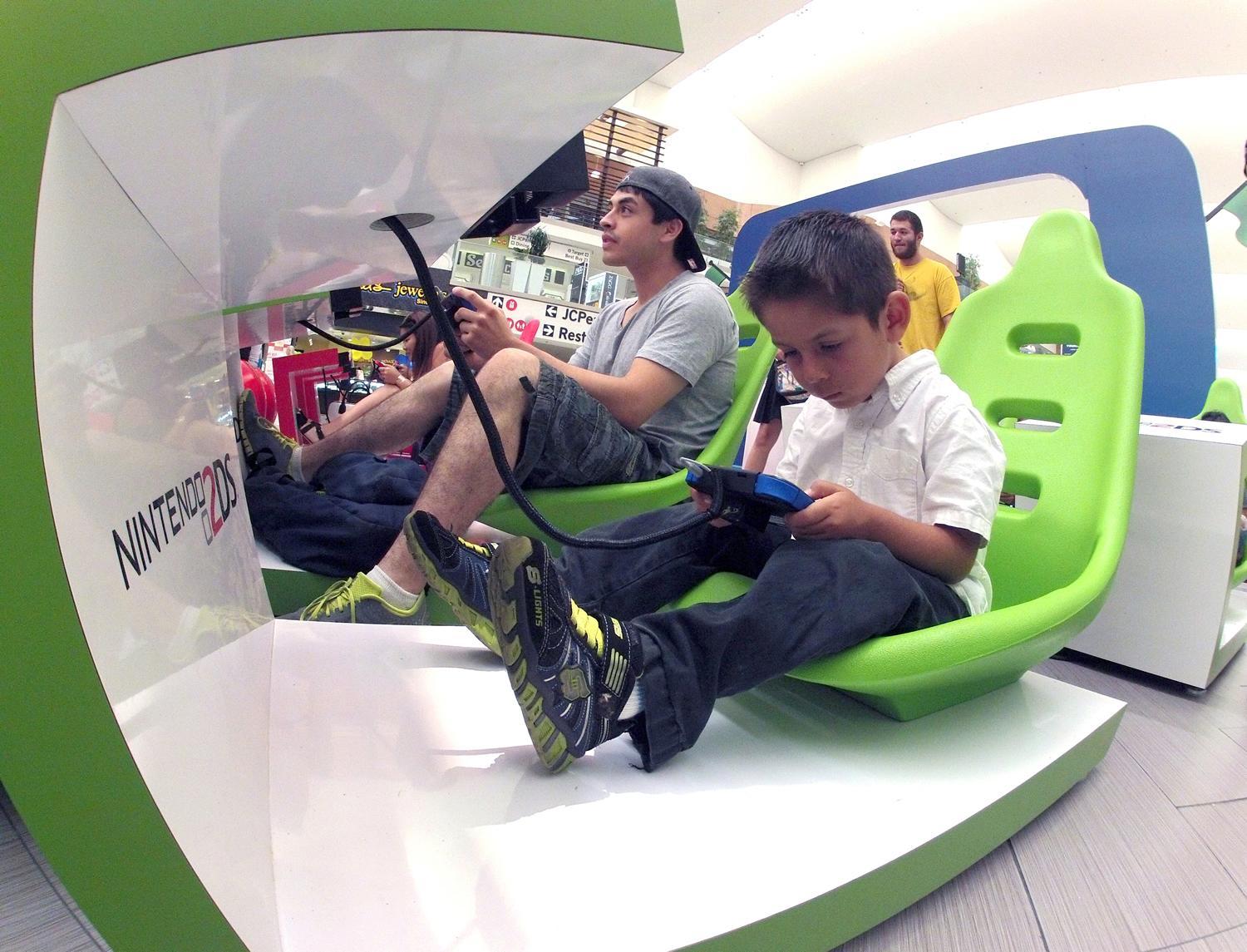Play Nintendo Tour Kicks off, starting in Los Angeles - Check out the ...